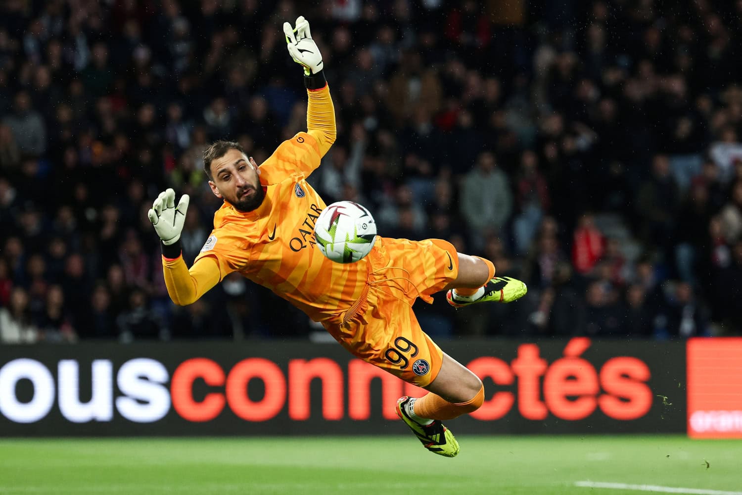 Man City sign goalkeeper Donnarumma from PSG as Ederson departs | The ...