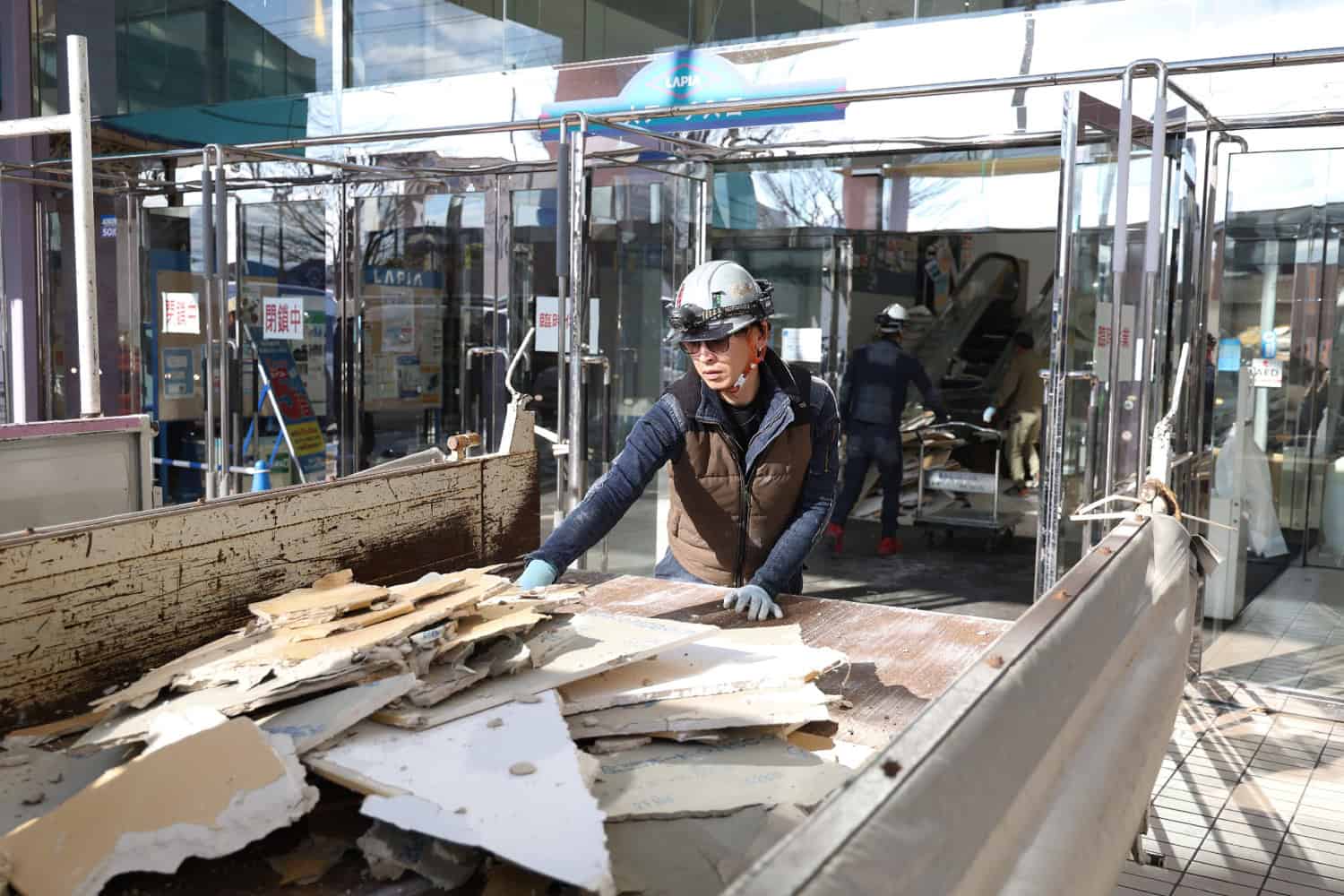 Major Japan quake leaves 30 injured | The Witness