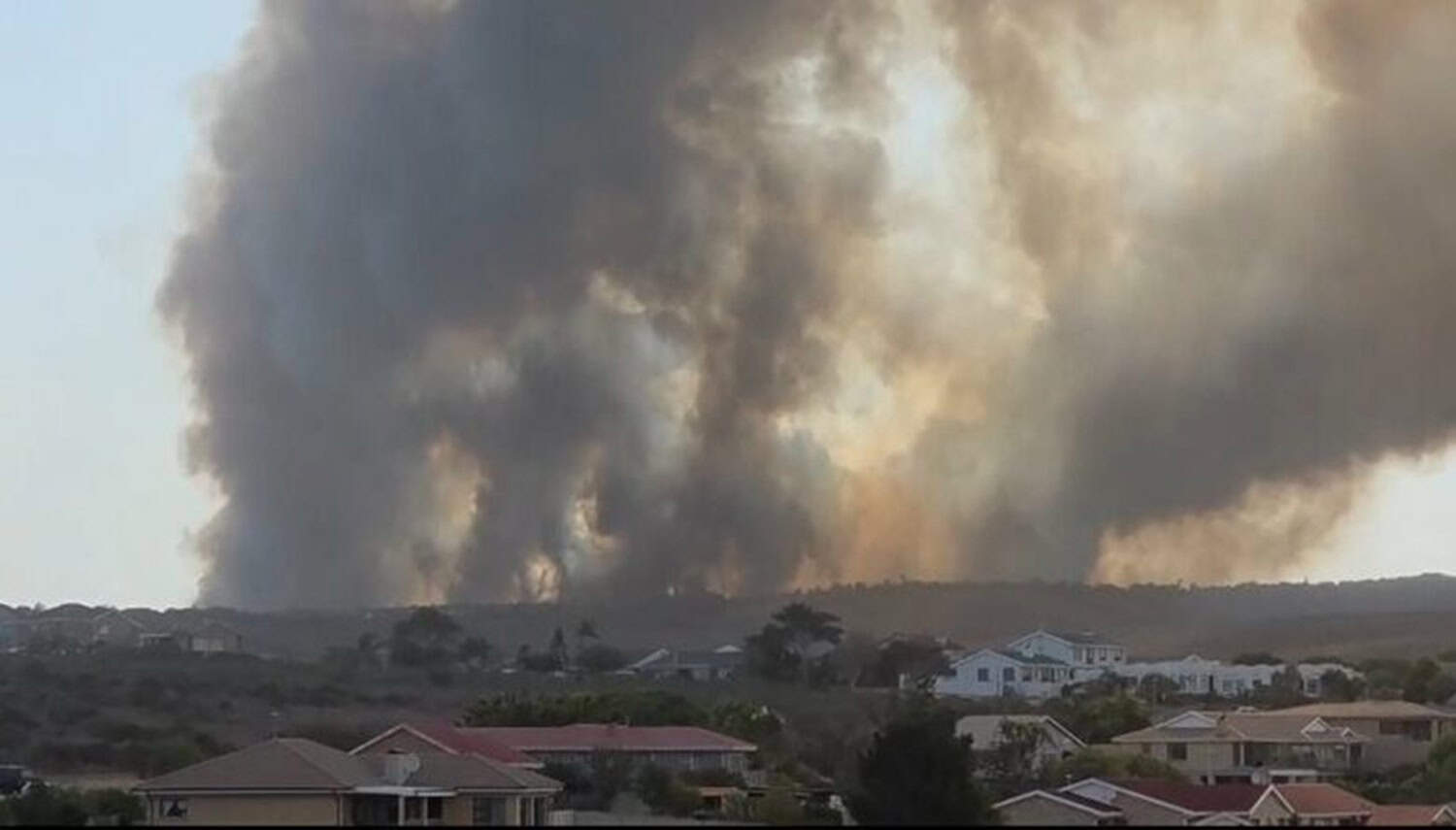 Veld fires force evacuations in Kouga as smoke blankets parts of ...