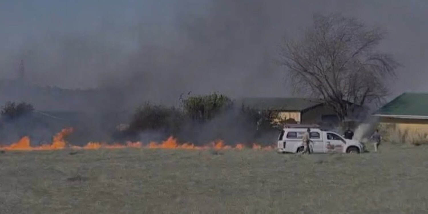 WATCH | Strong winds spark runaway fires in the KZN Midlands | The Witness
